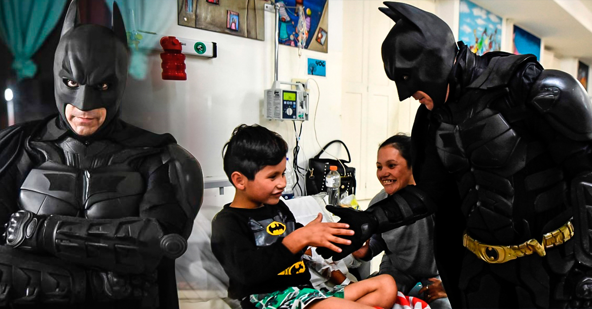 Batman argentino salva a niños con cáncer sin revelar su identidad