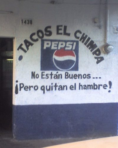 18 Carteles graciosos vistos en bares y restaurantes