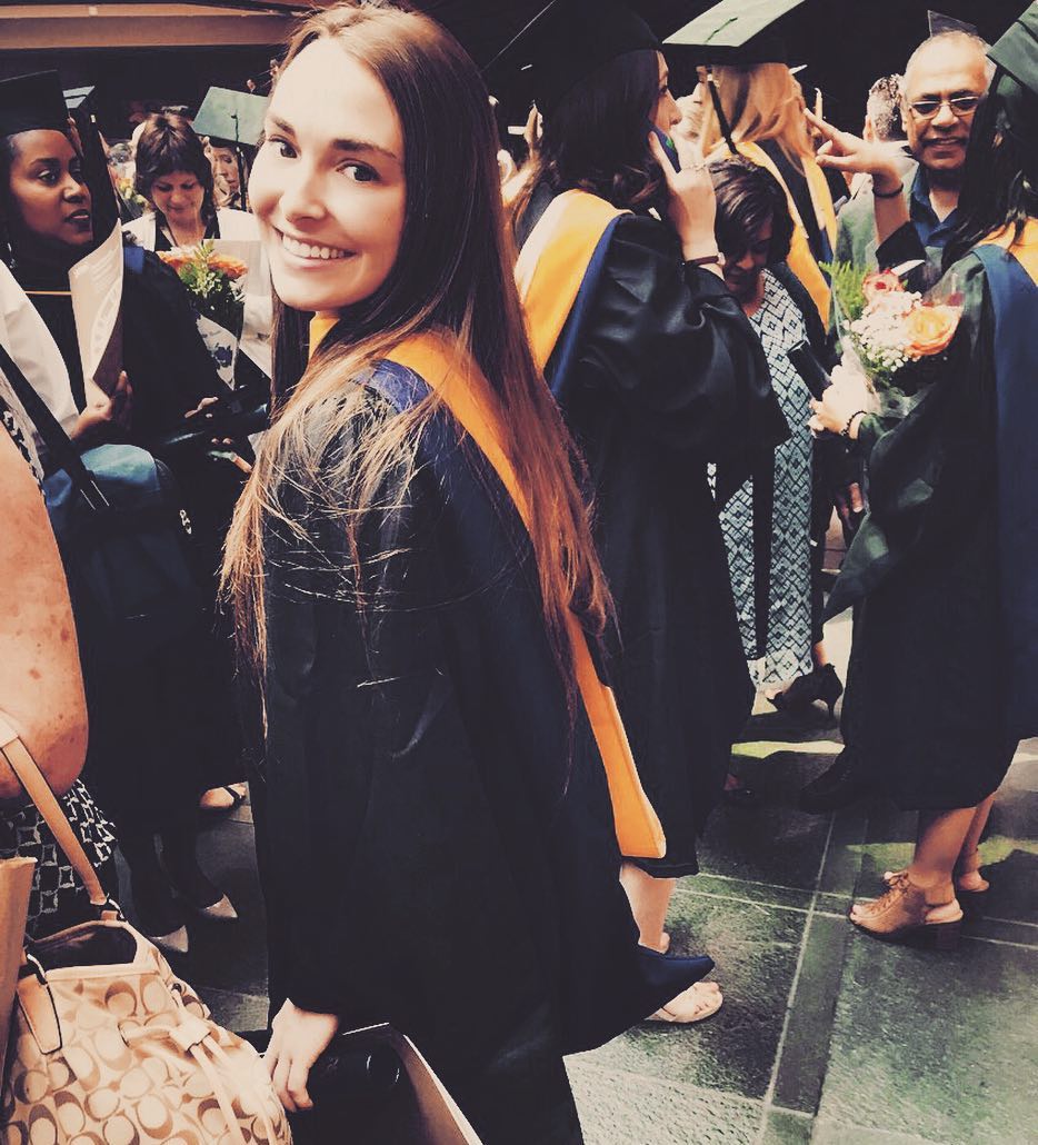 Alexandra Hunt, de bailarina exótica a política