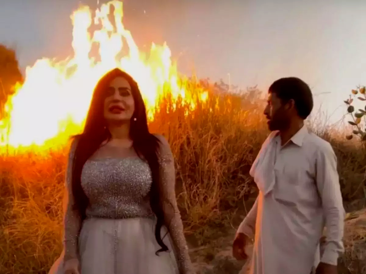 Influencer provoca incendio en Pakistán para conseguir seguidores