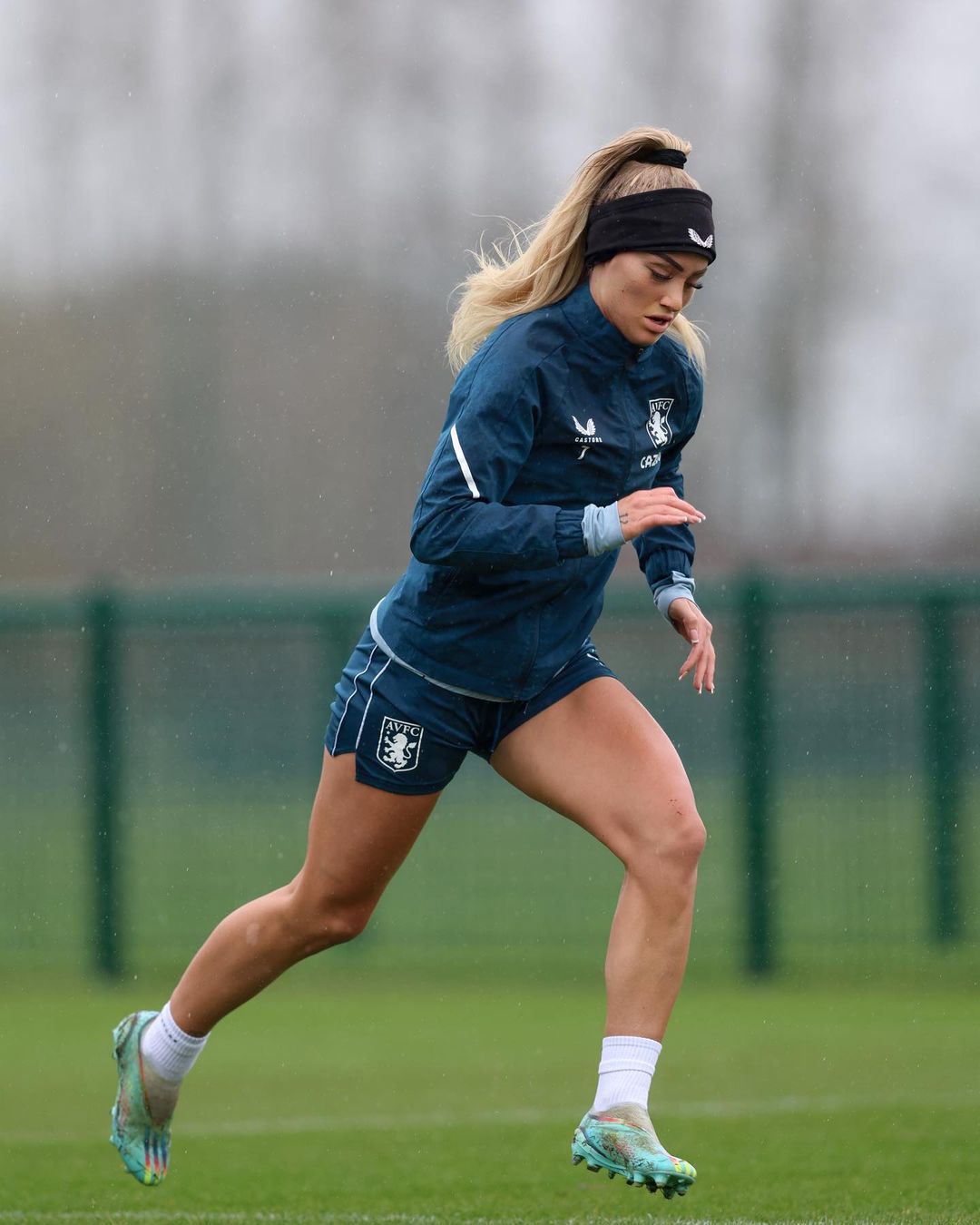 Alisha Lehmann mete golazo casi tan espectacular como ella misma